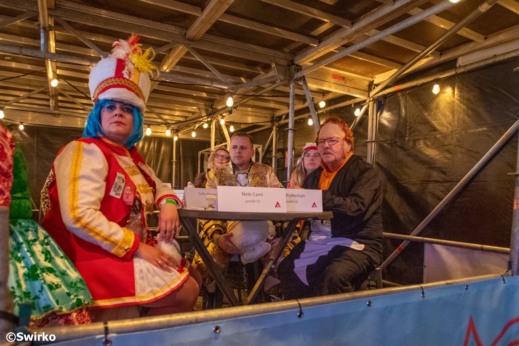 Deel 01 - Een bomvolle Grote Markt zag Vincent Van Caekenberghe Prins ...