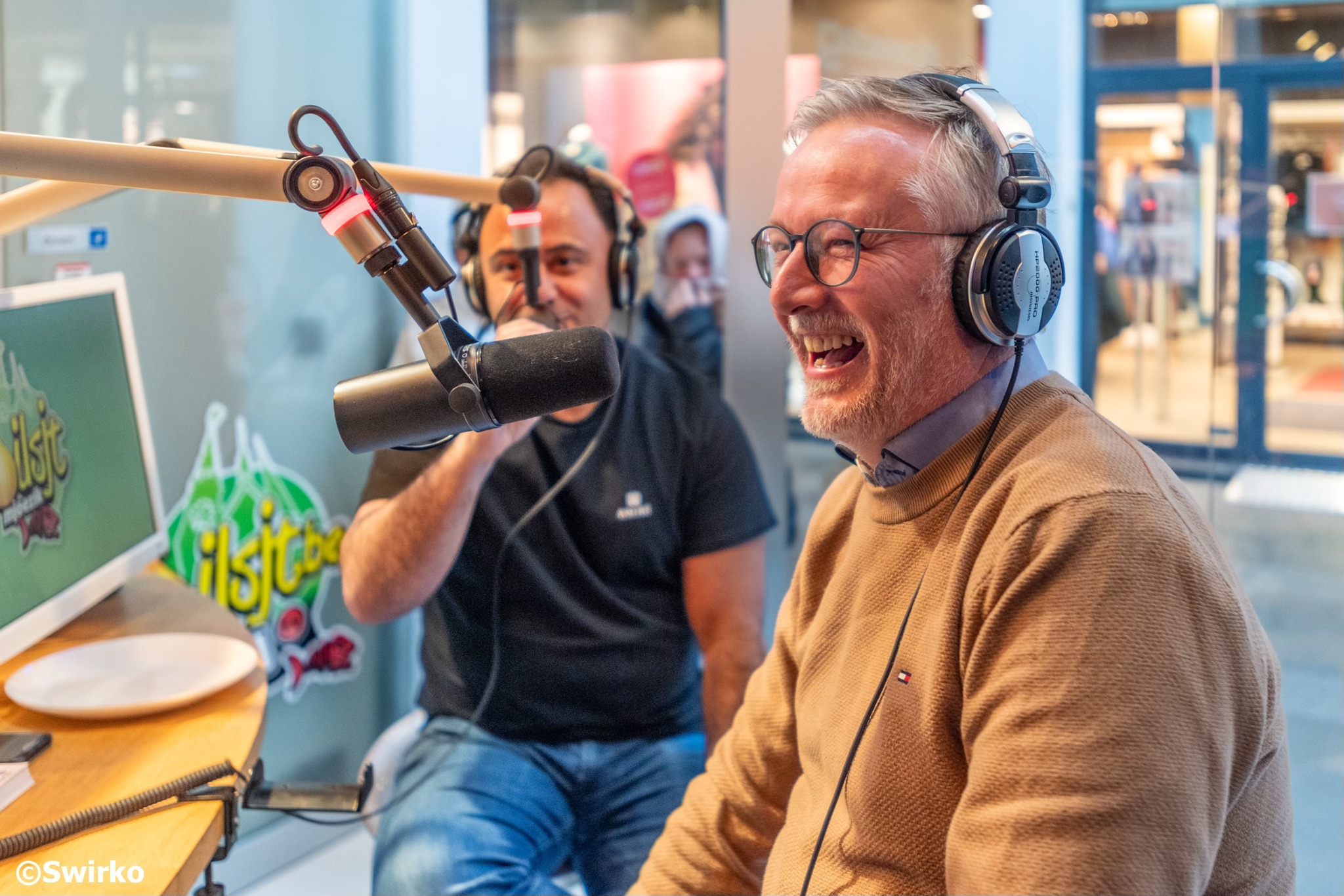 First guest in 2024 'Aptil Cetin & Gilles VS' op Oilsjt Mjoezik ...