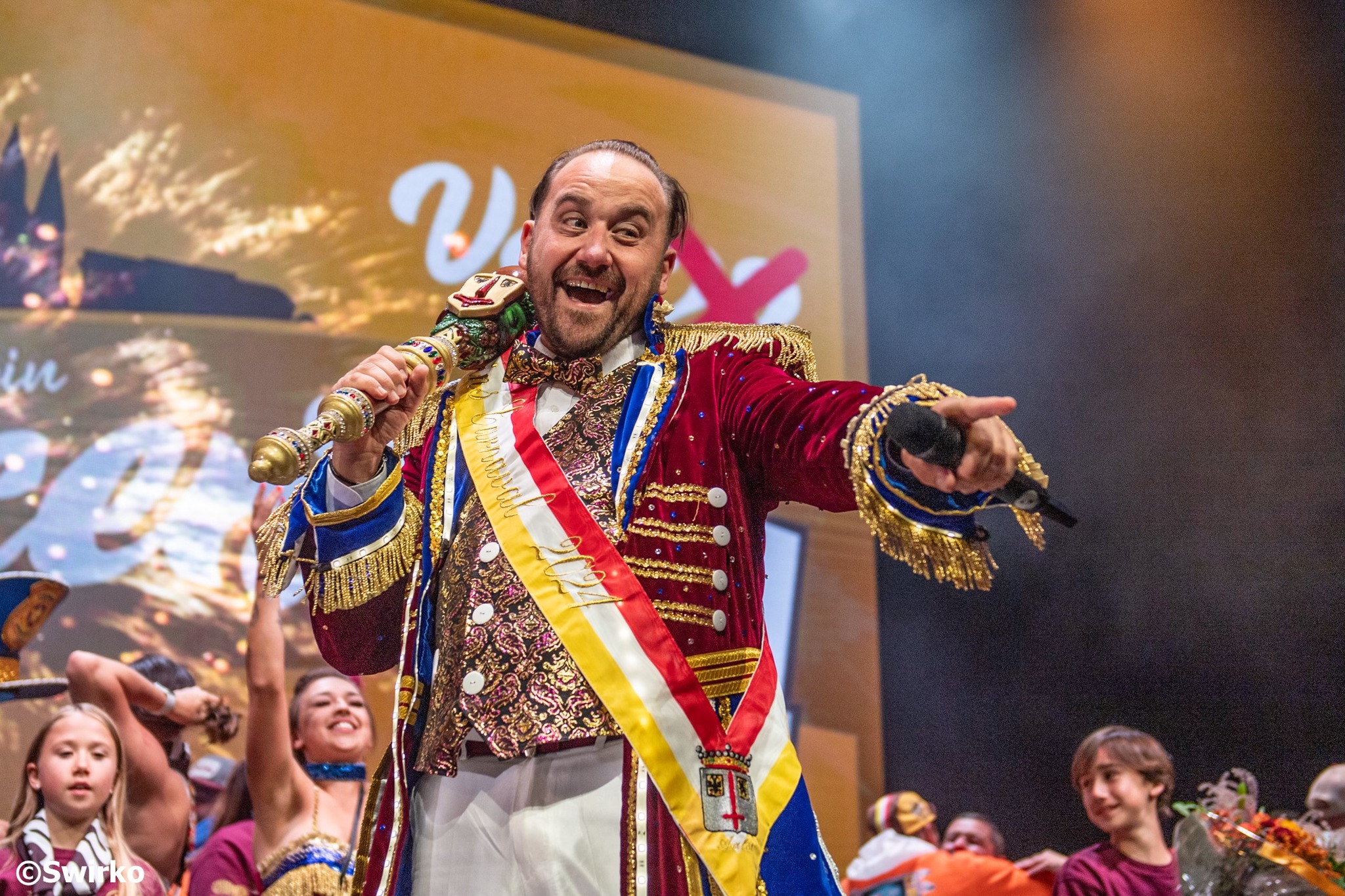 “Voor spot en amusement is de Aalstenaar gekend”: Vincent is Prins ...