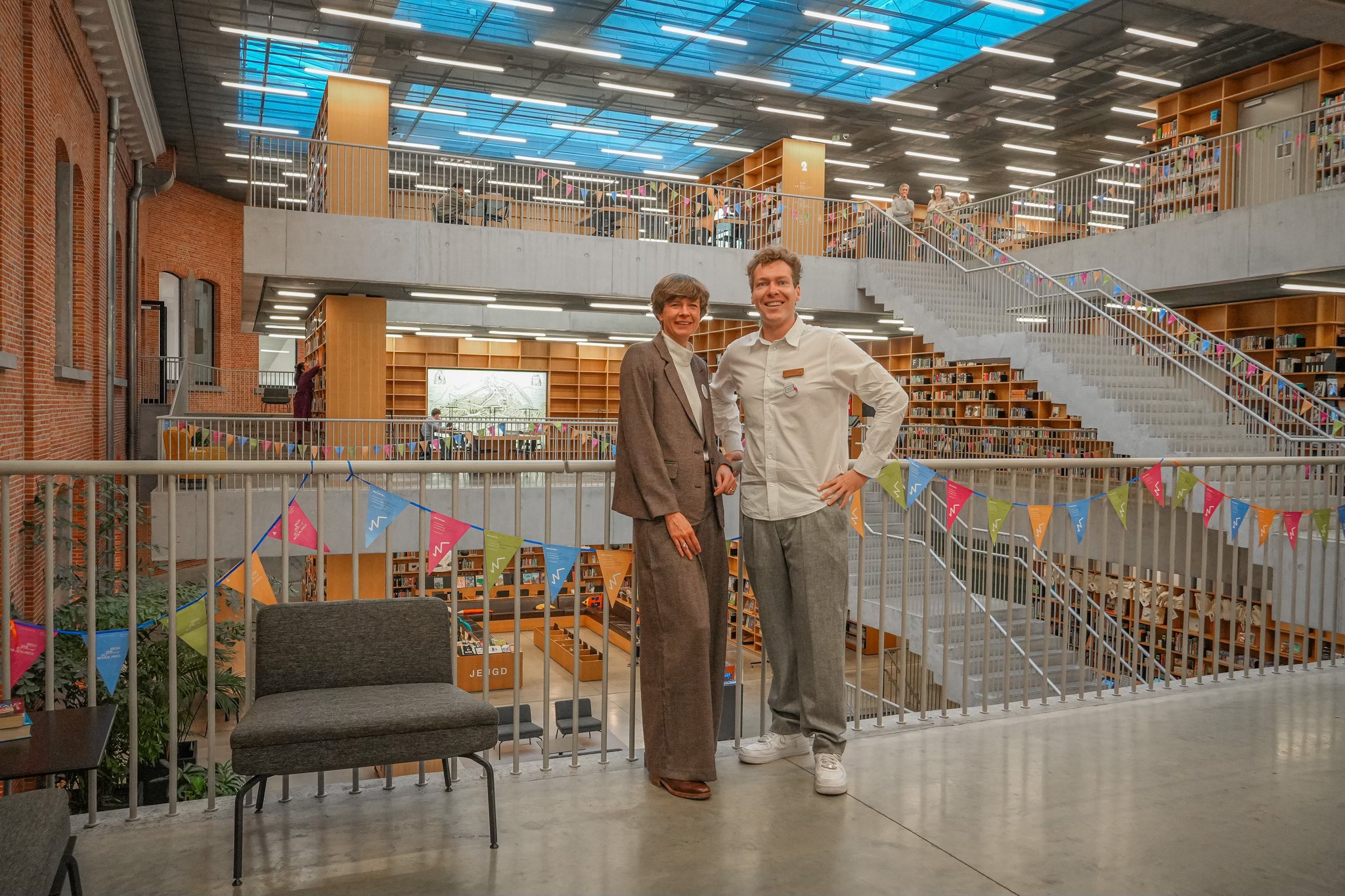 📱 Digitale Week van start ook bij Utopia Aalst: focus op digitale ...