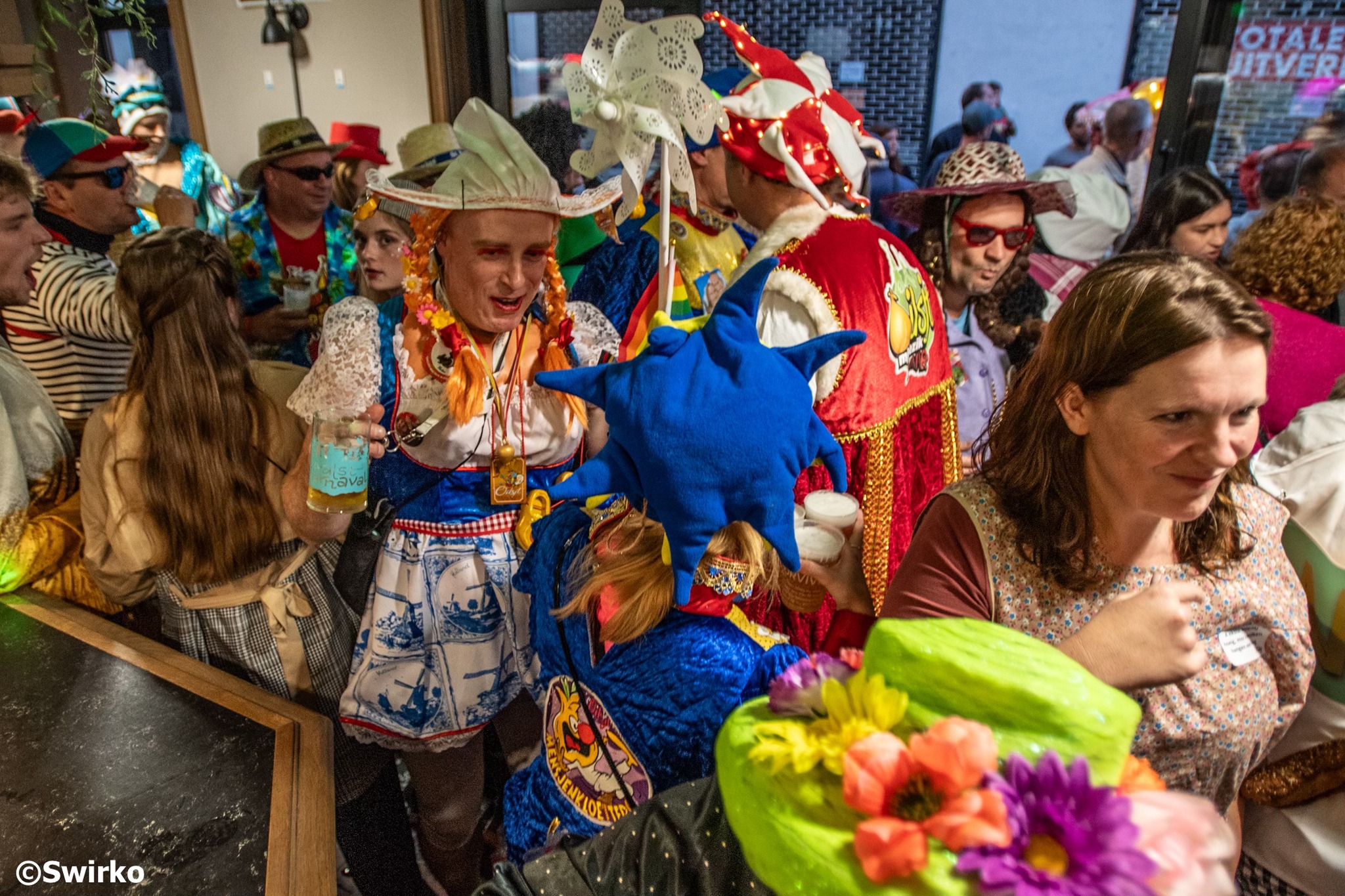 Deel 01 - Een bomvolle Grote Markt zag Vincent Van Caekenberghe Prins ...